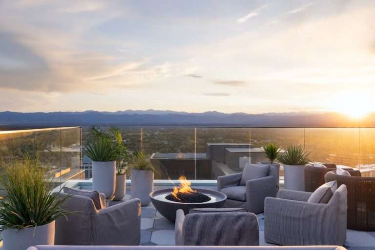 16 Must-Visit Denver Rooftop Bars and Restaurants for Epic Views ...